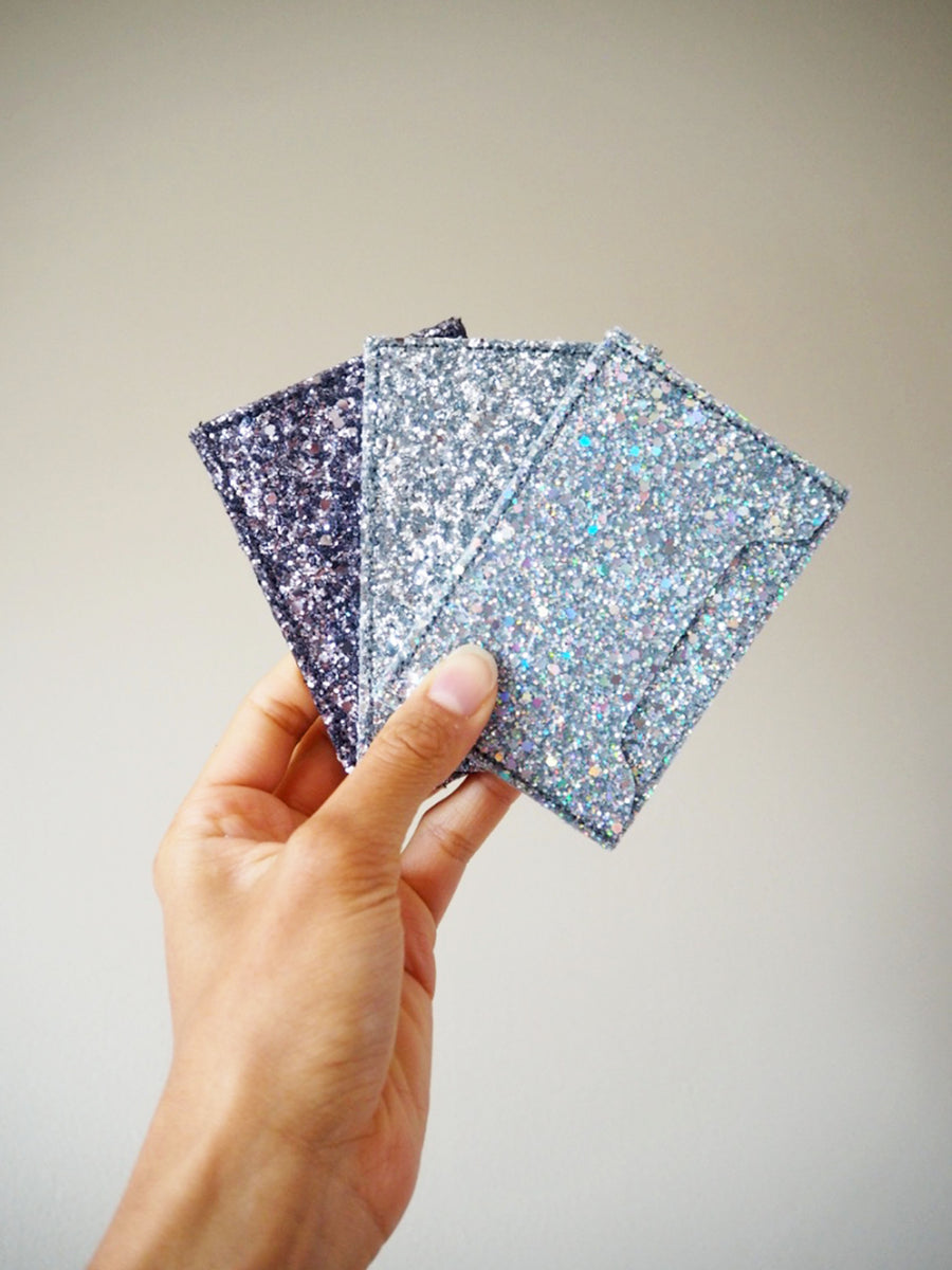 Silver Glitter Card Case – Suki Sabur